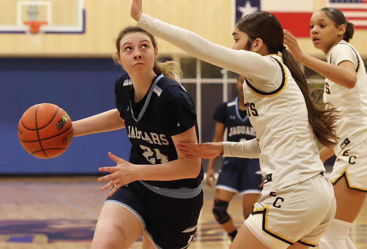 Johnson pulls away late to beat East Central in first round