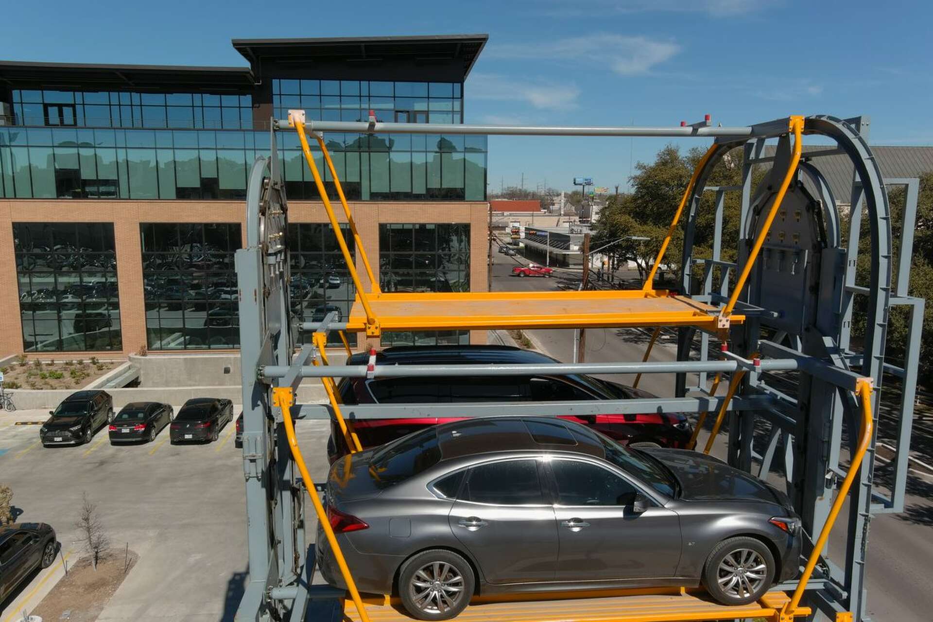 San Antonio car elevator built in downtown Light parking lot