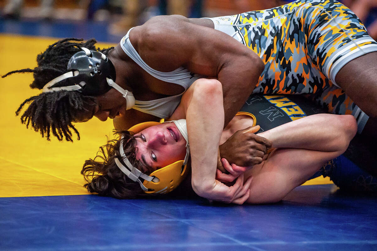 PHOTOS: Midland High School grapples in regional wrestling tournament
