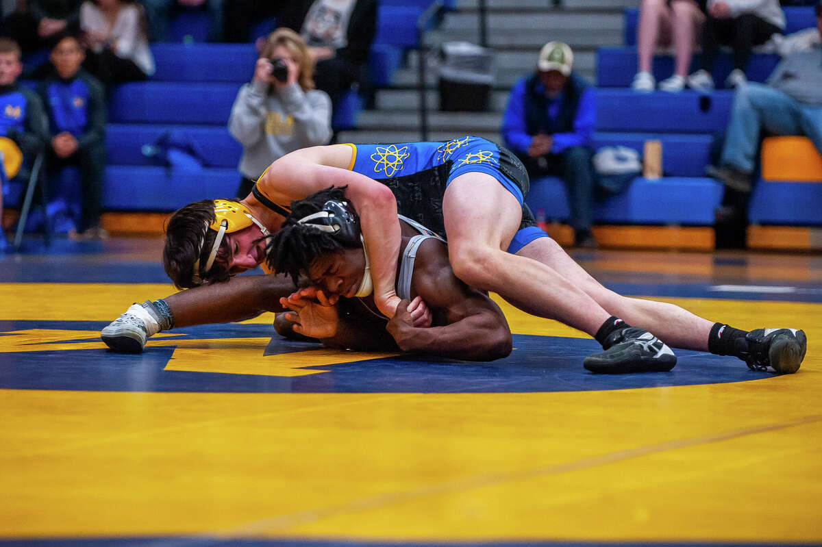 PHOTOS: Midland High School grapples in regional wrestling tournament