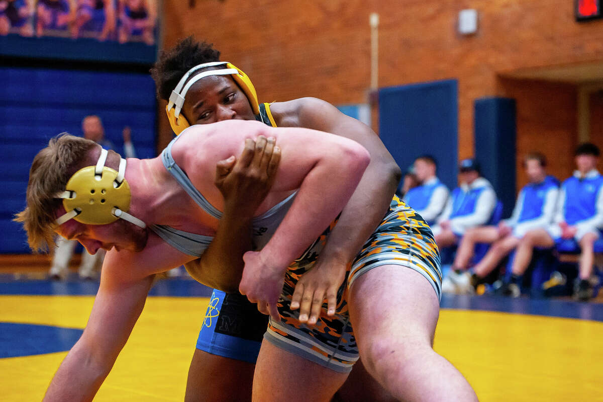 PHOTOS: Midland High School grapples in regional wrestling tournament