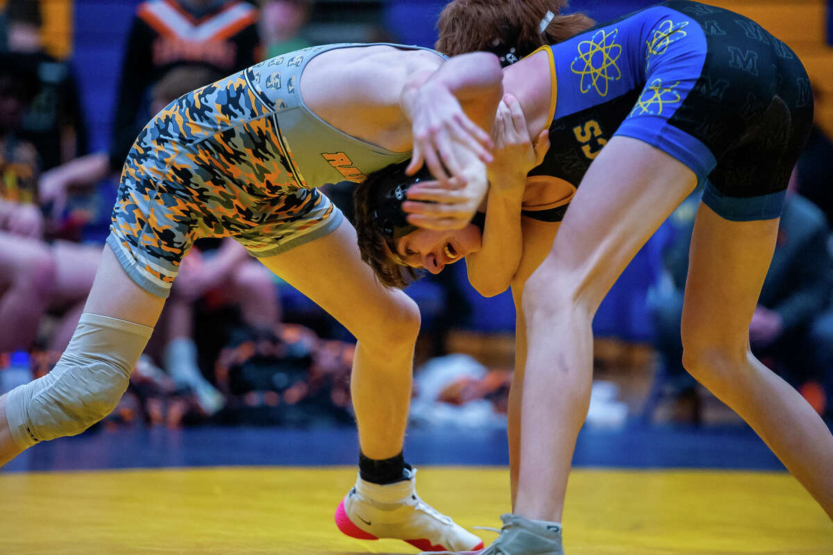PHOTOS: Midland High School grapples in regional wrestling tournament