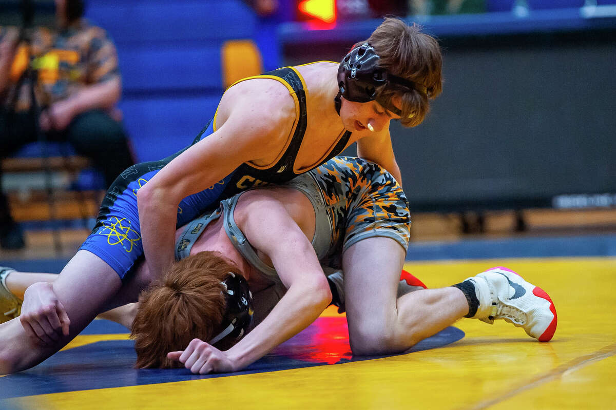 PHOTOS: Midland High School grapples in regional wrestling tournament