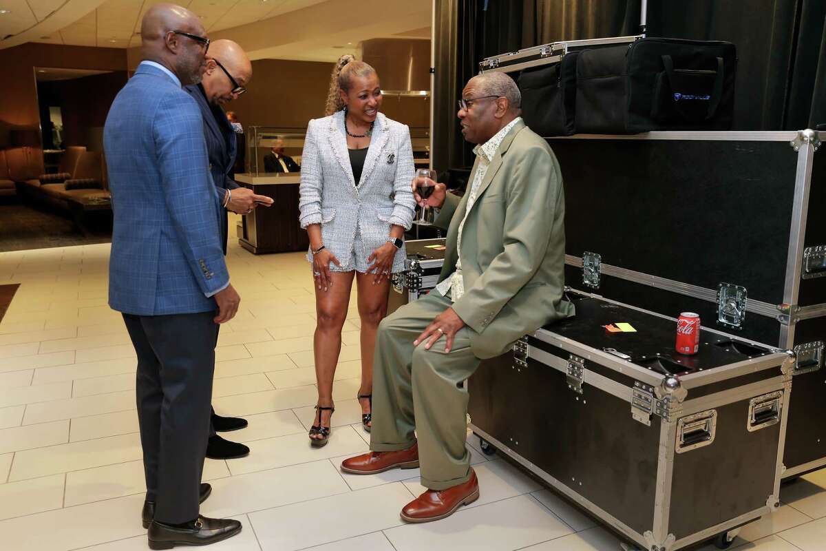 5 fun stories from Astros manager Dusty Baker at NAACP dinner