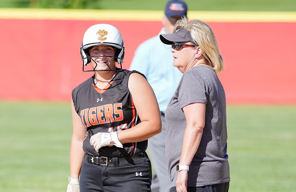 Donna Farley to be inducted into ICA Softball Hall of Fame