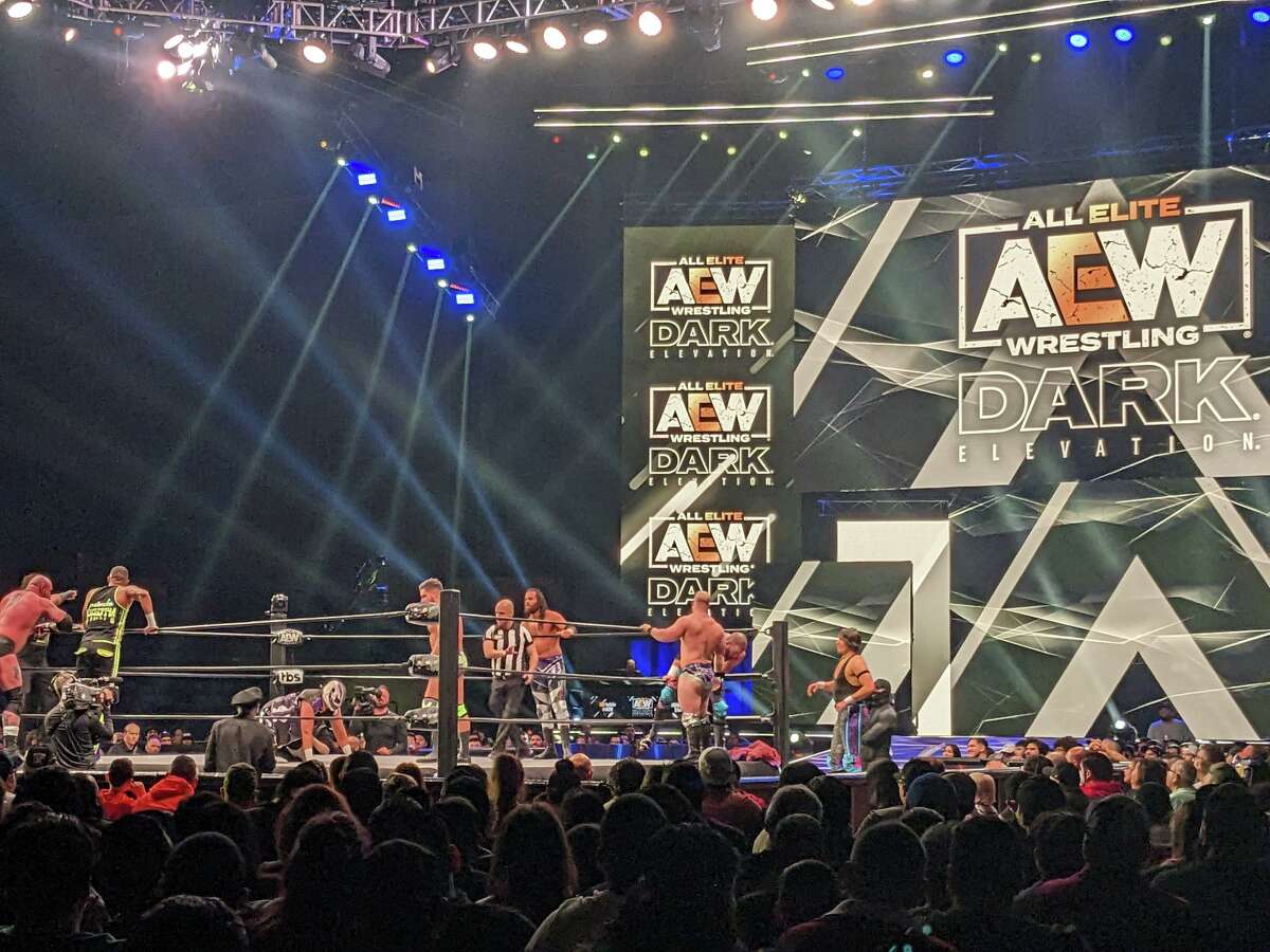 AEW visits Gateway City as Laredoans share excitement on first visit
