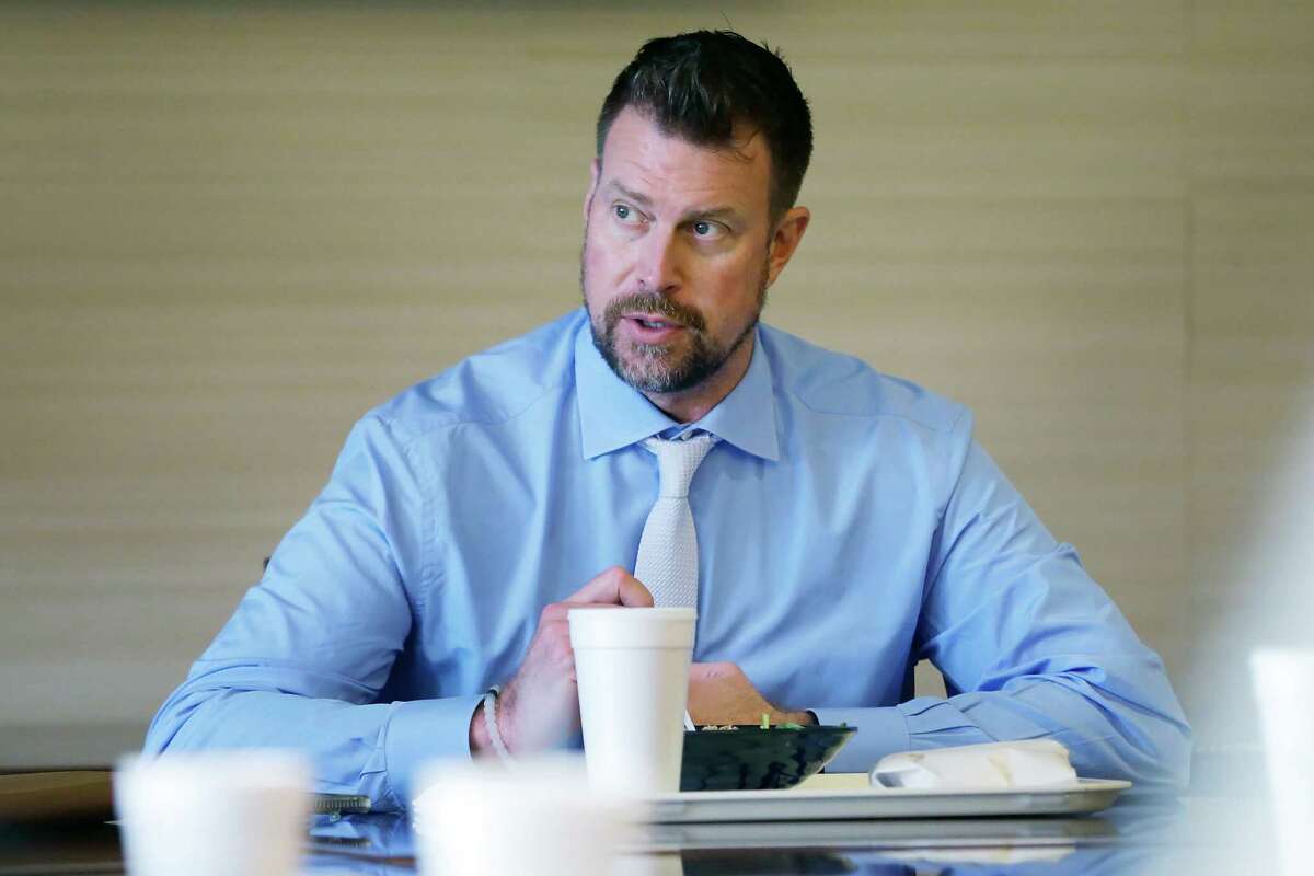 Former NFL quarterback shares his addiction and recovery story