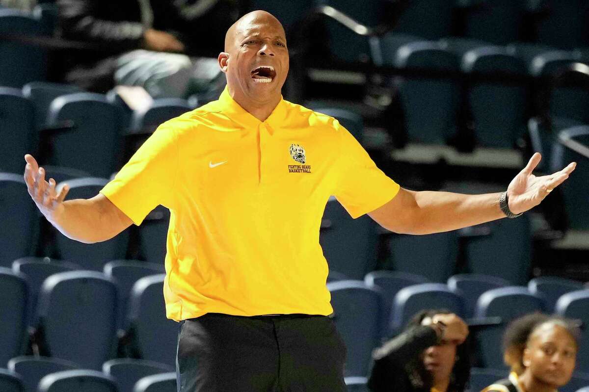 Summer Creek uses big fourth quarter to defeat Alief Hastings