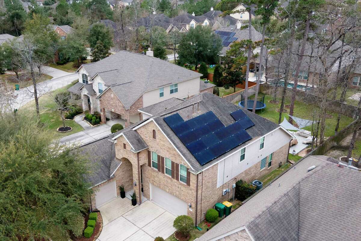 Woodlands' solar energy hasn't taken off. Trees, shadows may be why