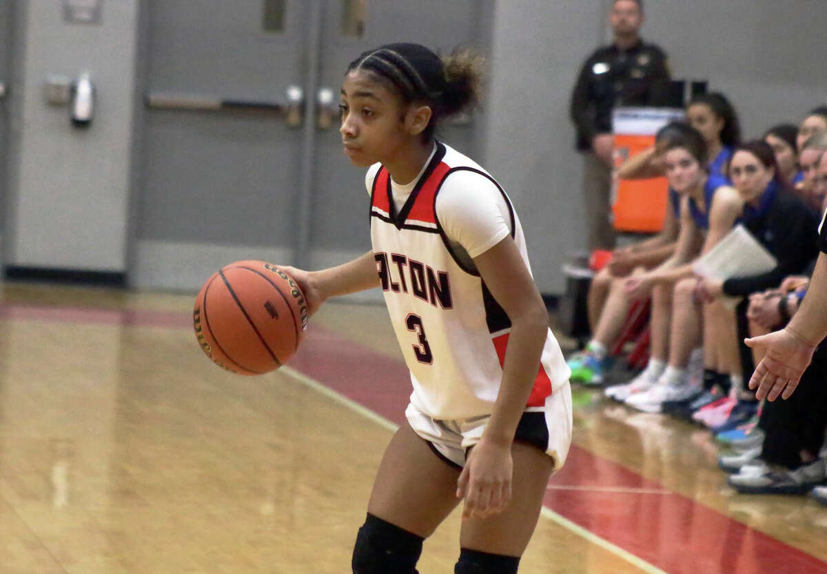 Alton beat Quincy to win first regional crown since 1985