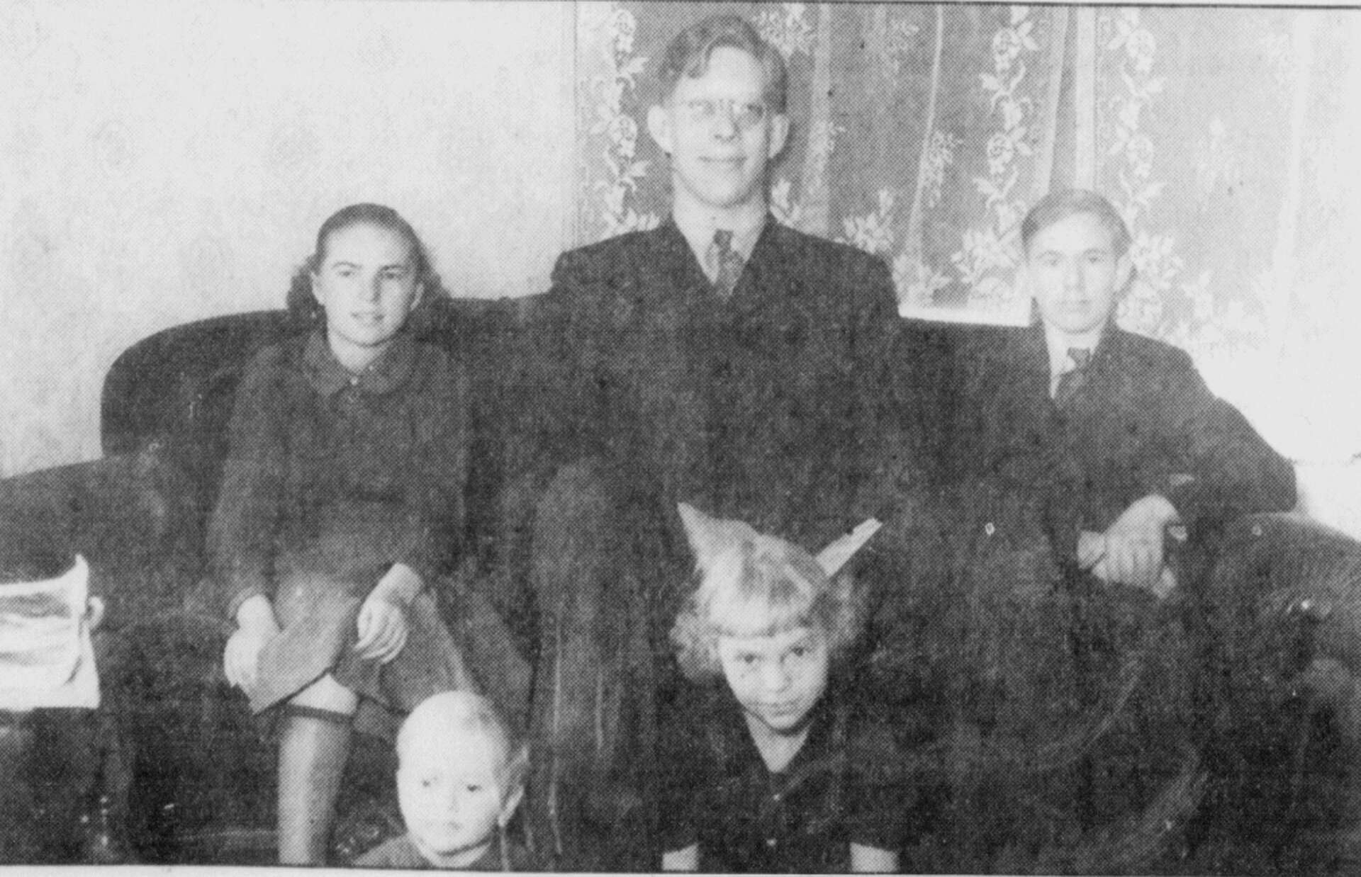Alton's Gentle Giant: The world's tallest man, Robert P. Wadlow