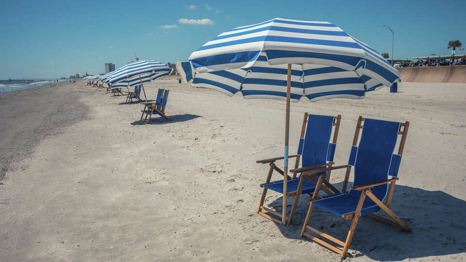 Best Galveston beach house rentals to book now