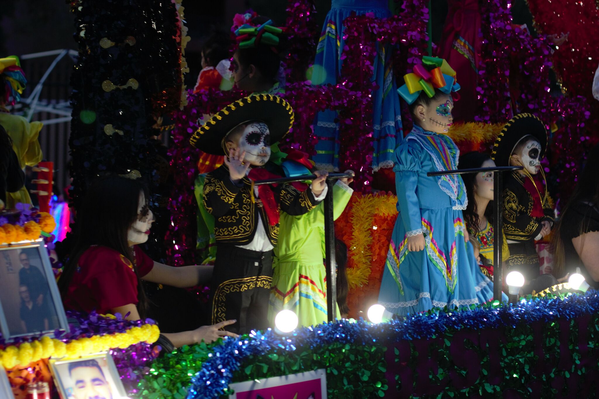 Photo Gallery: IBC/Commerce Banks' Youth Parade Under the Stars