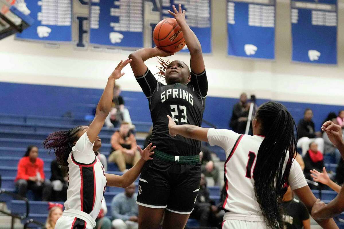 Langham Creek Lobos get past Spring Lions in area round