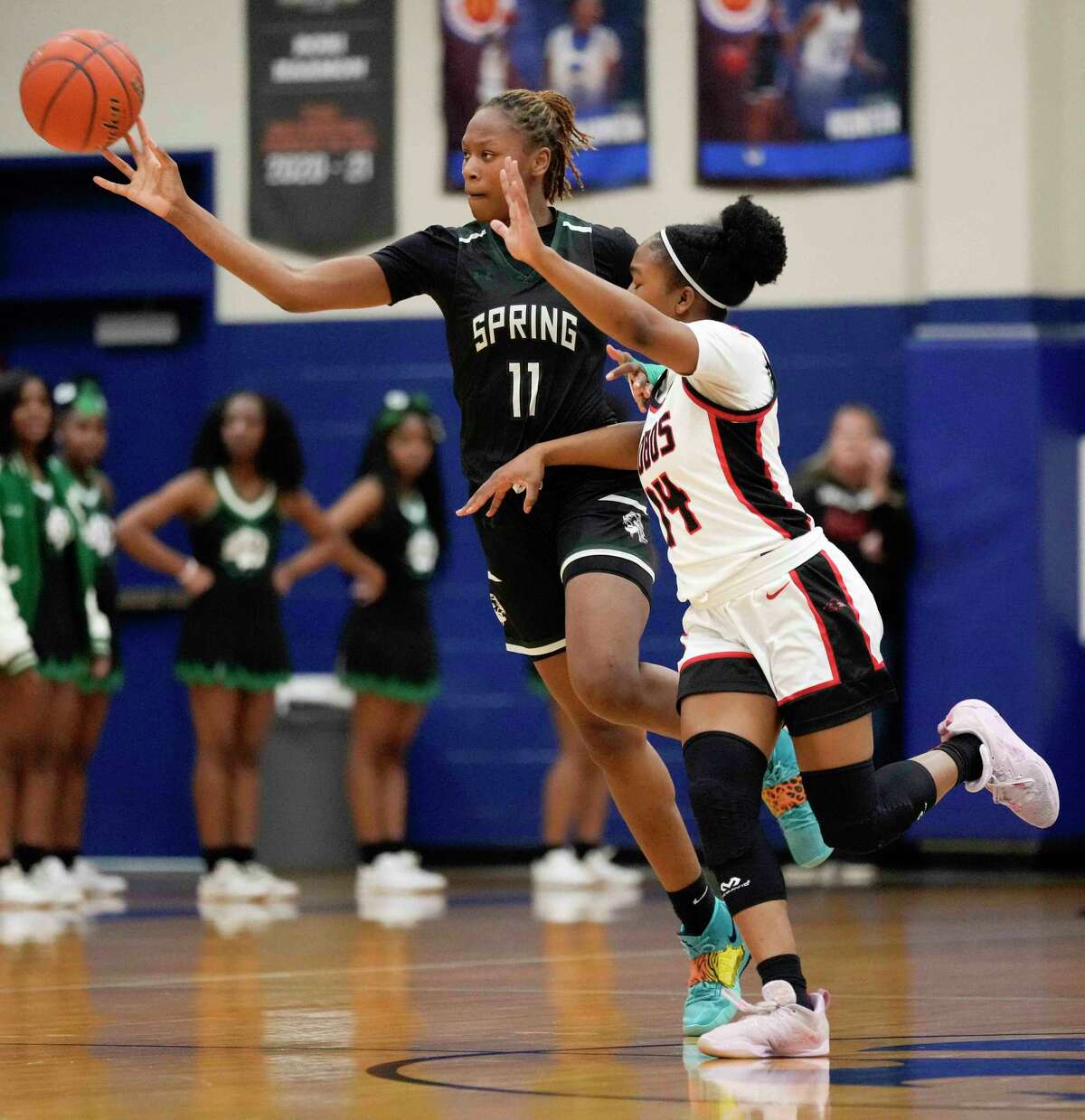 Langham Creek Lobos get past Spring Lions in area round