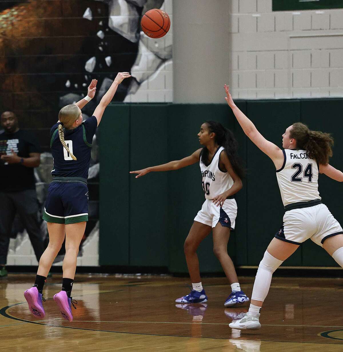 Katy Tompkins Falcons advance to Region III-6A quarterfinals