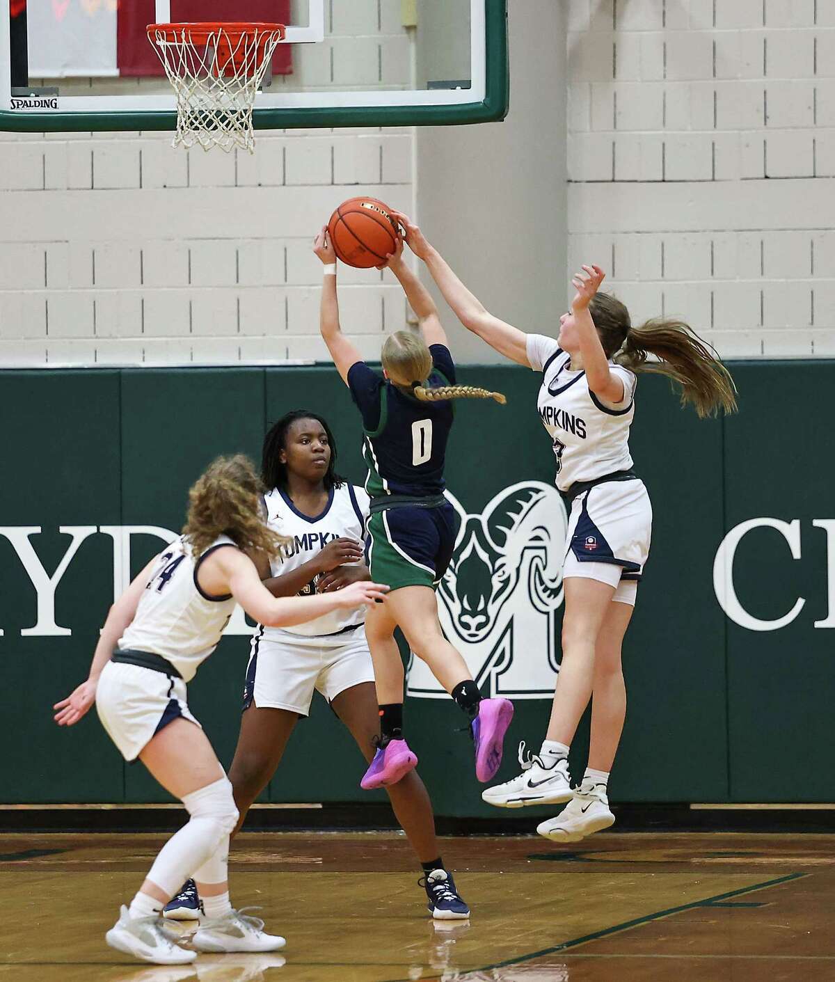 Katy Tompkins Falcons advance to Region III-6A quarterfinals