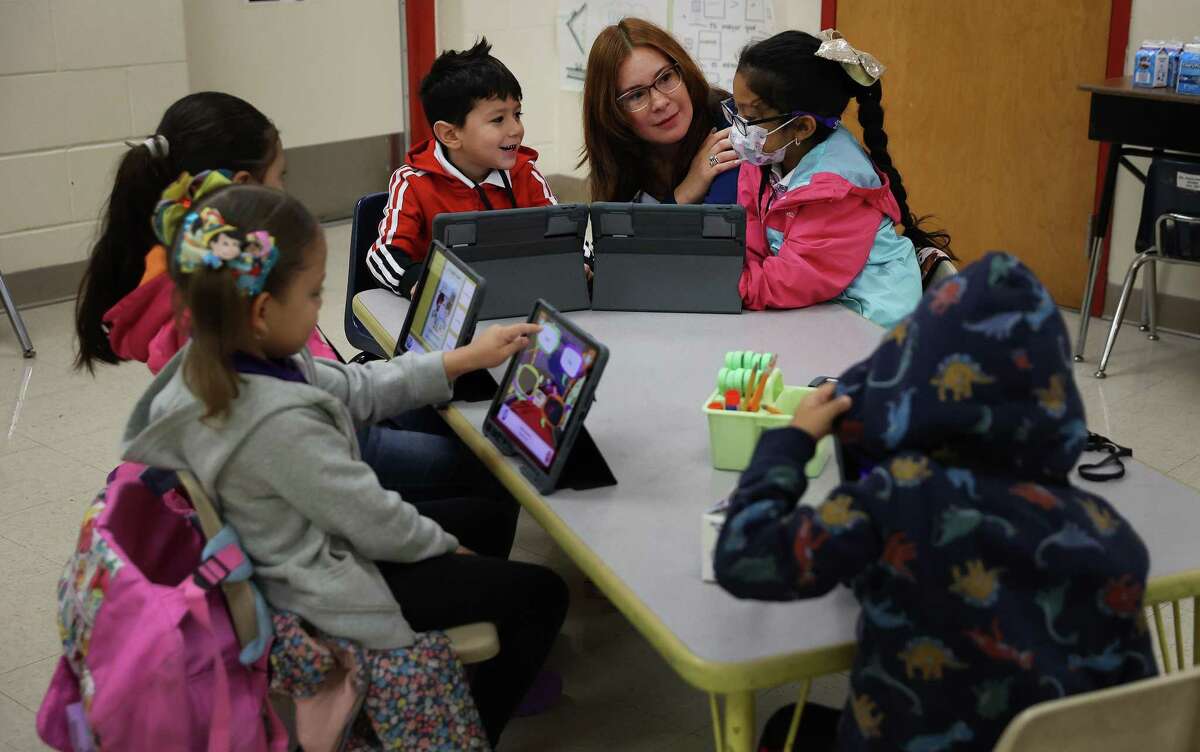 San Antonio schools adding career, cultural focus to compete