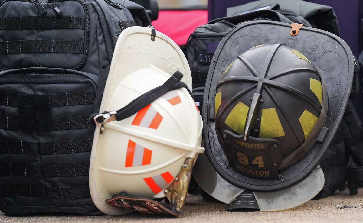 Houston firefighter helps Texas 'brother' find birth mom in Chile