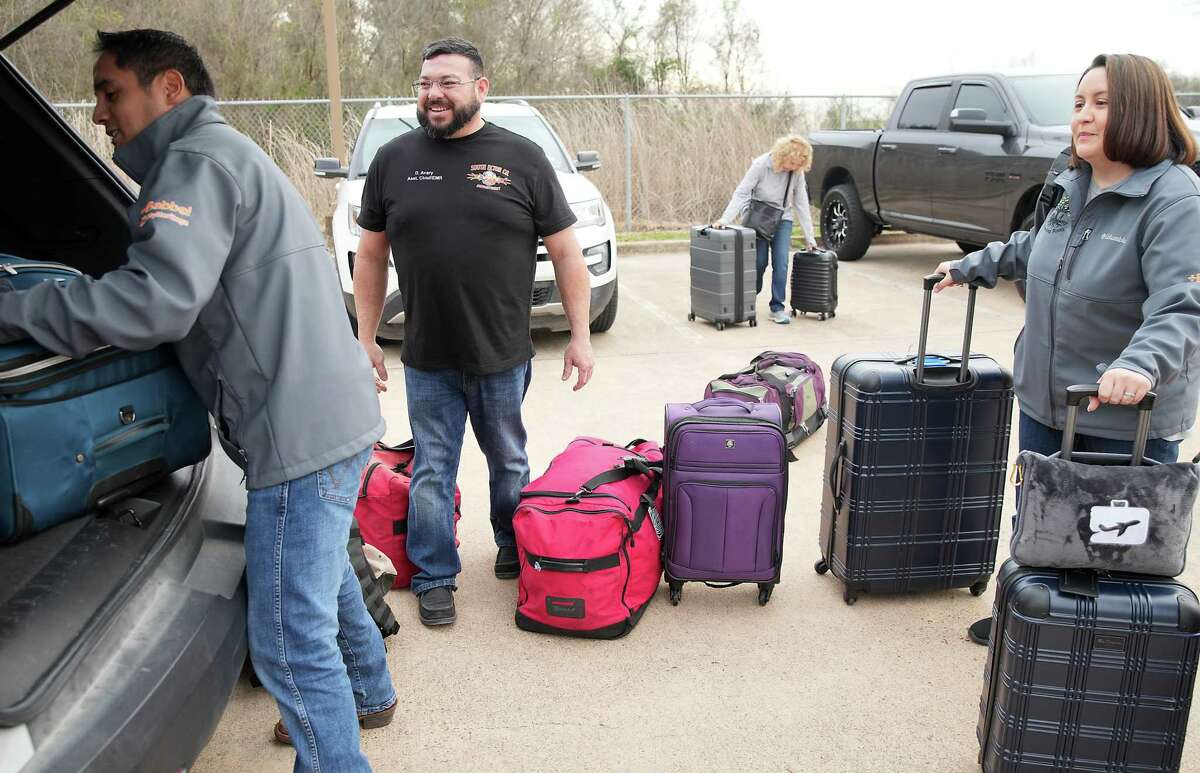 Houston firefighter helps Texas 'brother' find birth mom in Chile