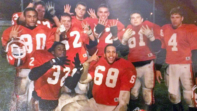 Playing football at Edwardsville was right choice for Andy Calloway