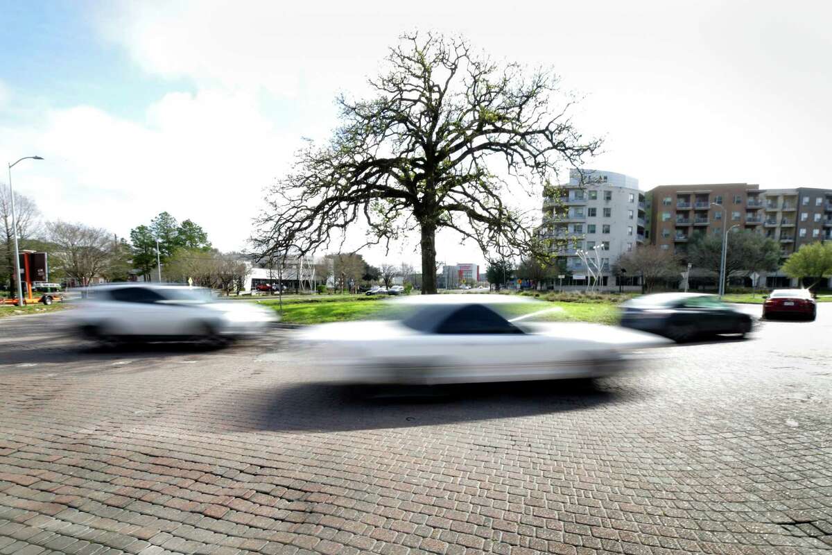 Roundabout, Memorial Park access set for summer construction