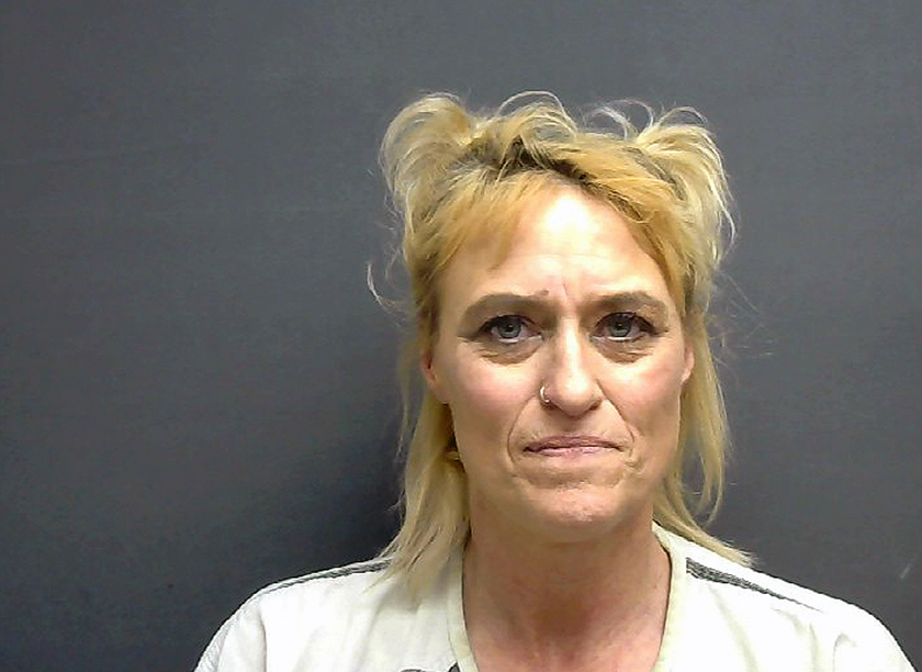 Driver leaves child, flees after 100 mph chase, authorities say