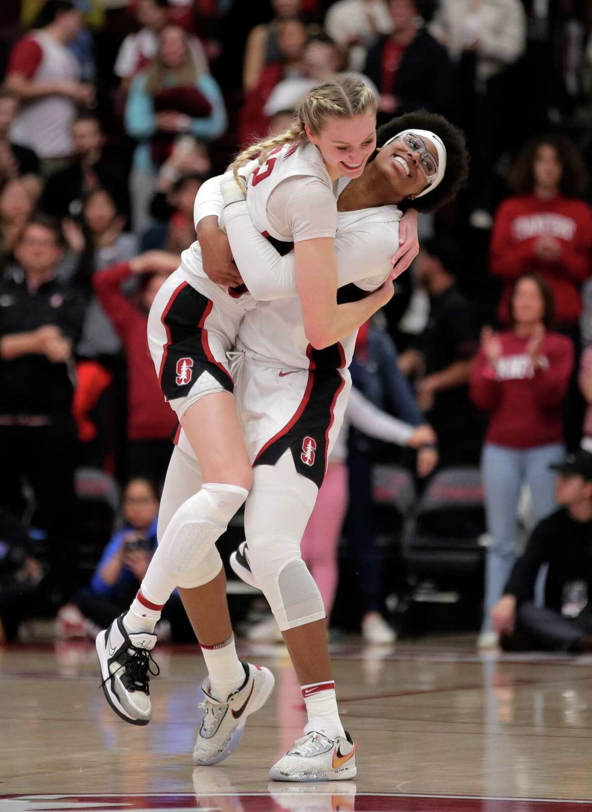 Haley Jones, Cameron Brink propel Stanford past UCLA on Senior Night