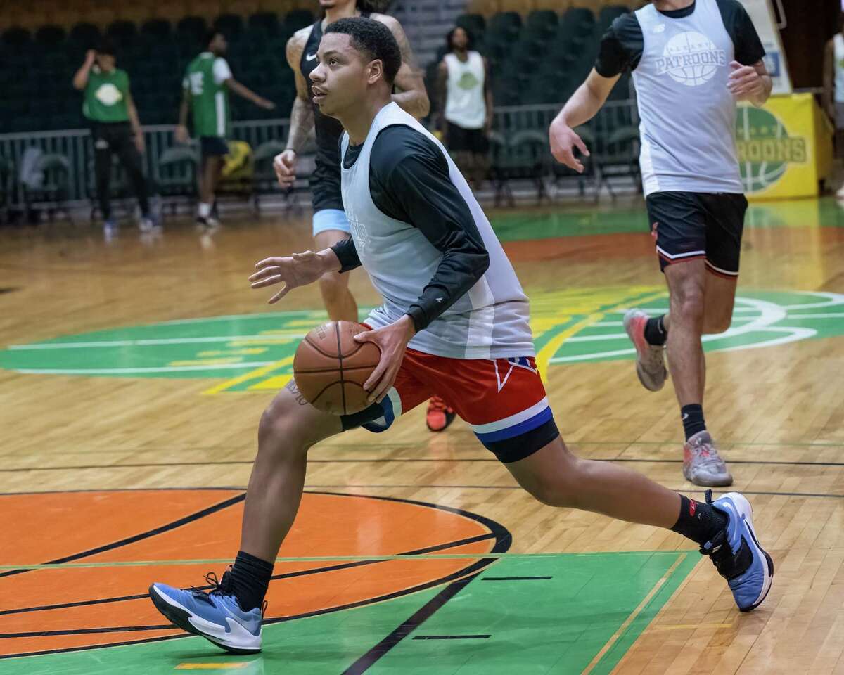 Derrick Rowland returns as Albany Patroons open training camp