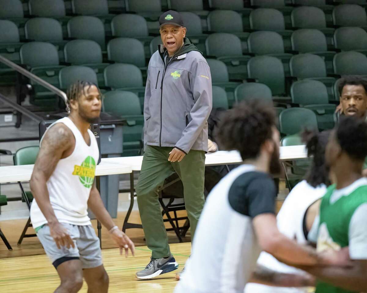 Derrick Rowland Jr. adds to father's Albany Patroons legacy
