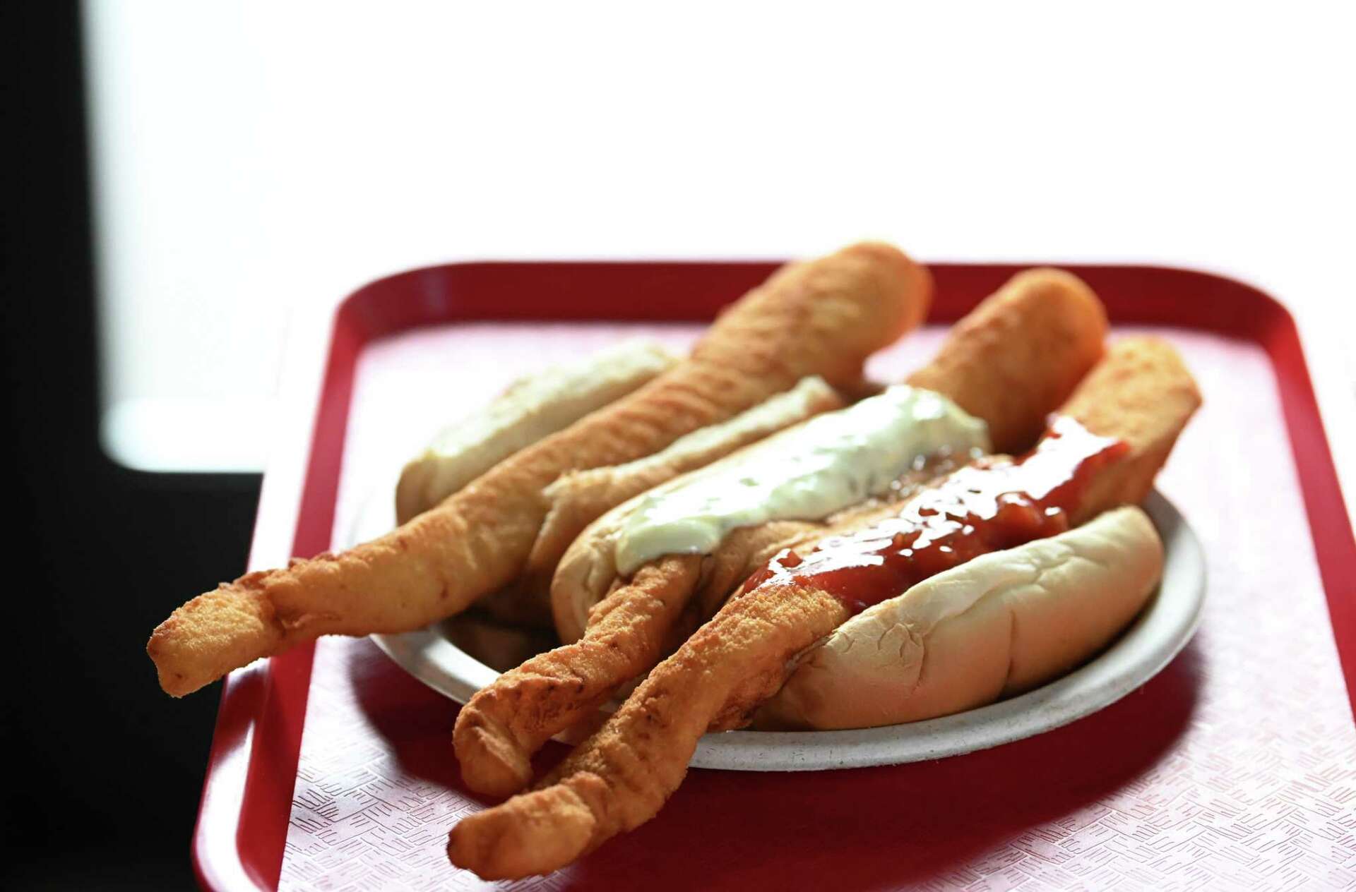 Allie B’s Cozy Kitchen turns 10, Wingstop chain opens locally, more