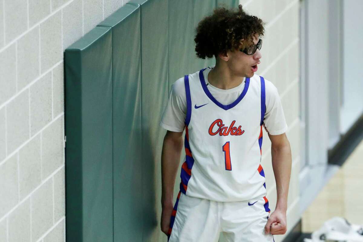 Grand Oaks runs away in second half to win first bi-district title