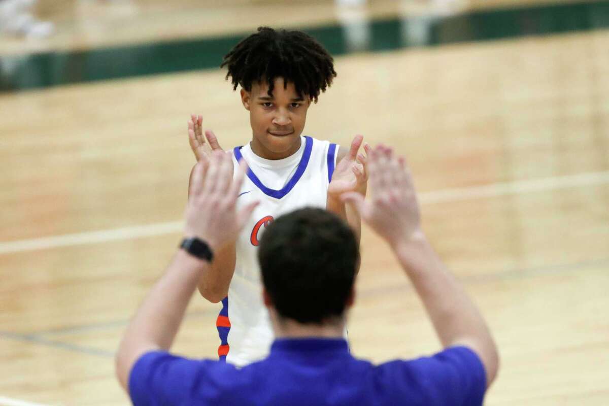 Grand Oaks runs away in second half to win first bi-district title