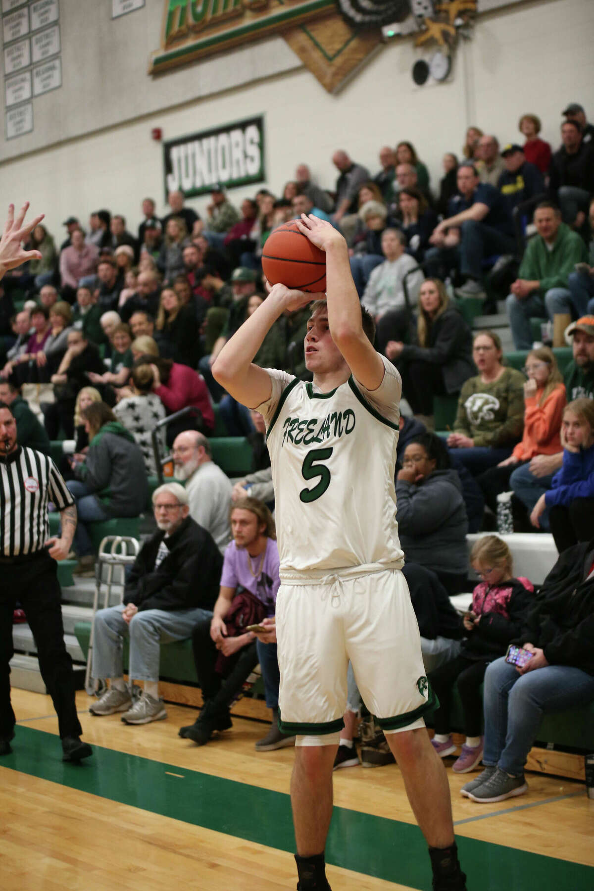 Red hot: Freeland boys win ninth straight