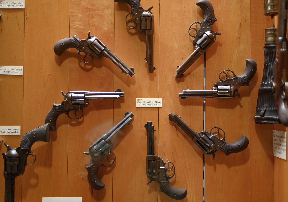 Where will Red McCombs' collection of 6,000+ historical items go now?