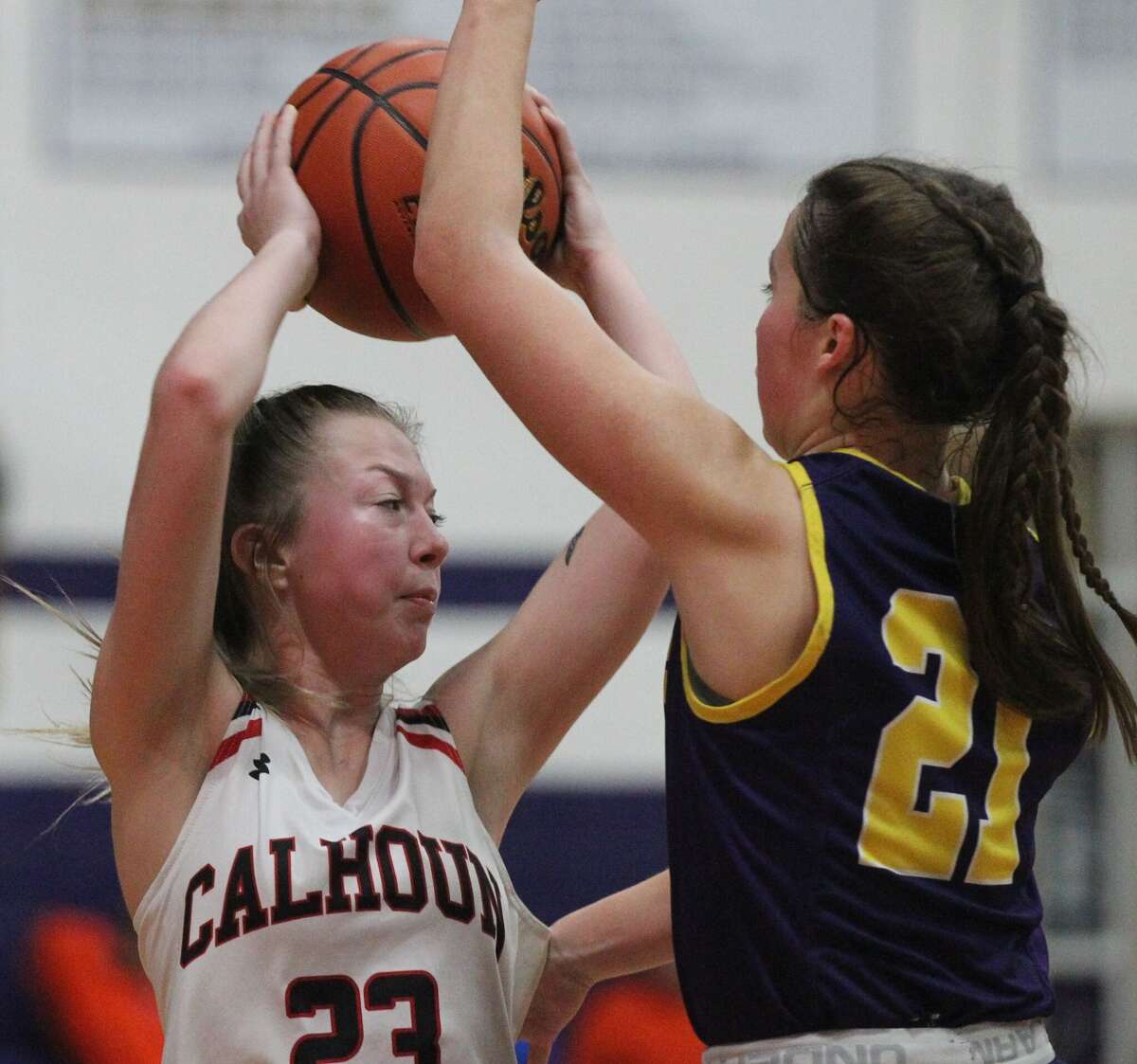 Calhoun girls' basketball falls to Carlyle in sectional semifinal