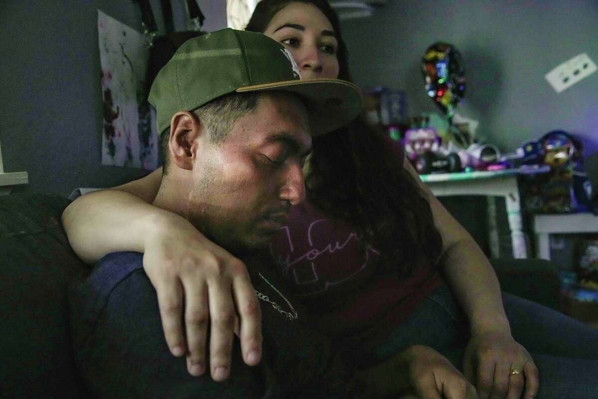 Houston-area dad grapples with life 1 year after COVID lung transplant