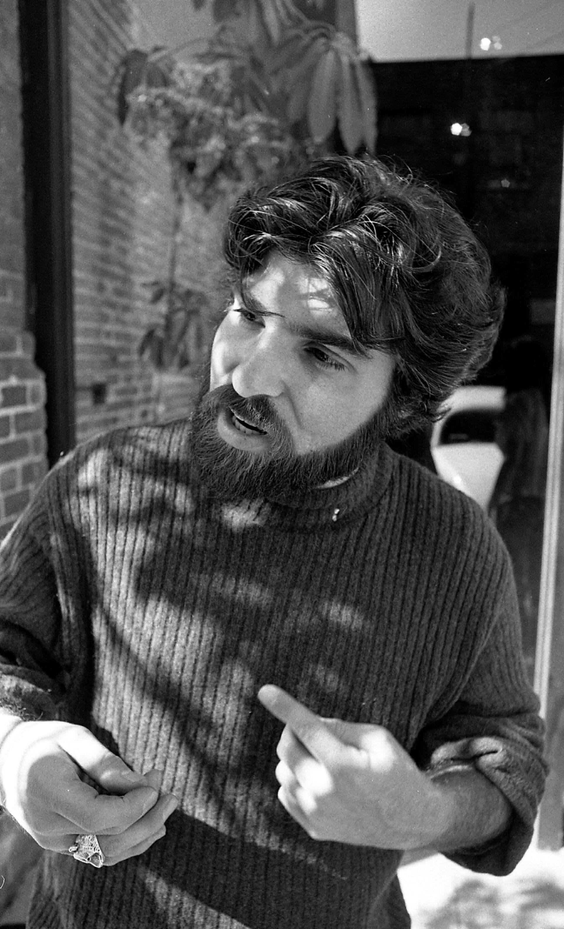 Edward Bear, S.F. freeform all-night disc jockey at KSAN-FM, dies