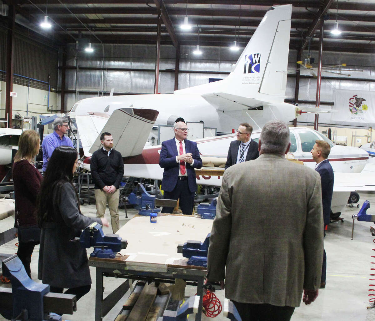 Advanced manufacturing the focus of Granite City SWIC tour, discussion