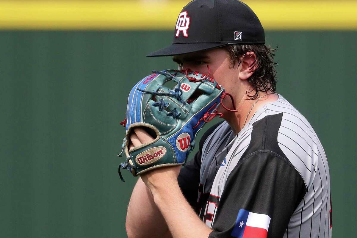 Lake Creek opens tourney with strong win against Oak Ridge