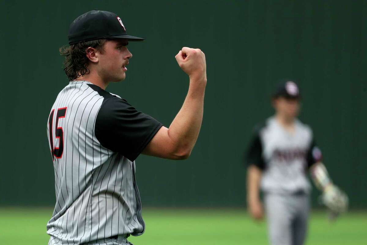 Lake Creek opens tourney with strong win against Oak Ridge