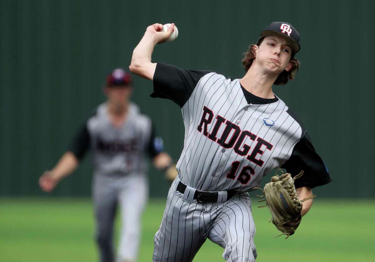 Lake Creek opens tourney with strong win against Oak Ridge