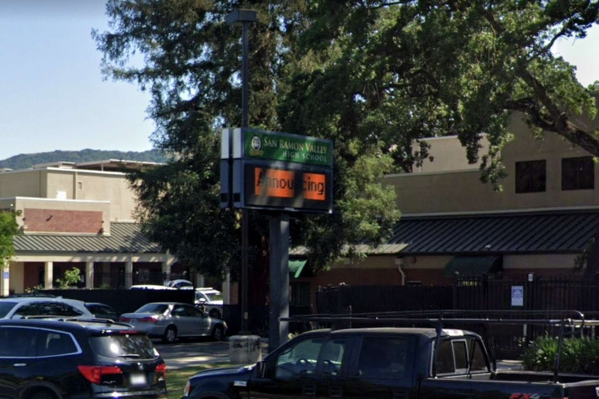 Bay Area school district embroiled in nationwide fight over book bans