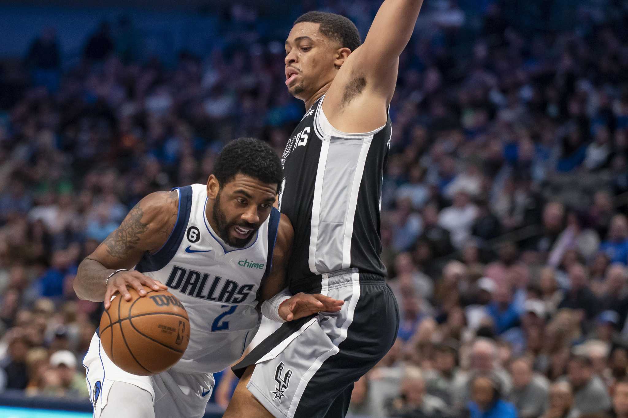 Spurs vs. Mavericks: How to watch the game, notable stats, player news