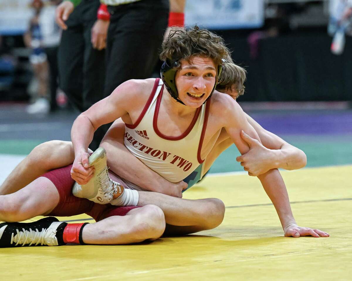 Thirteen Section II wrestlers advance to semifinals at state event