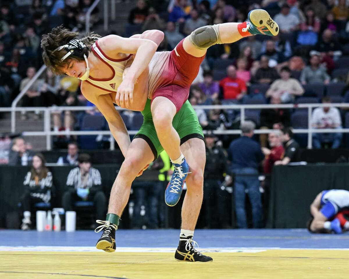 Thirteen Section II wrestlers advance to semifinals at state event