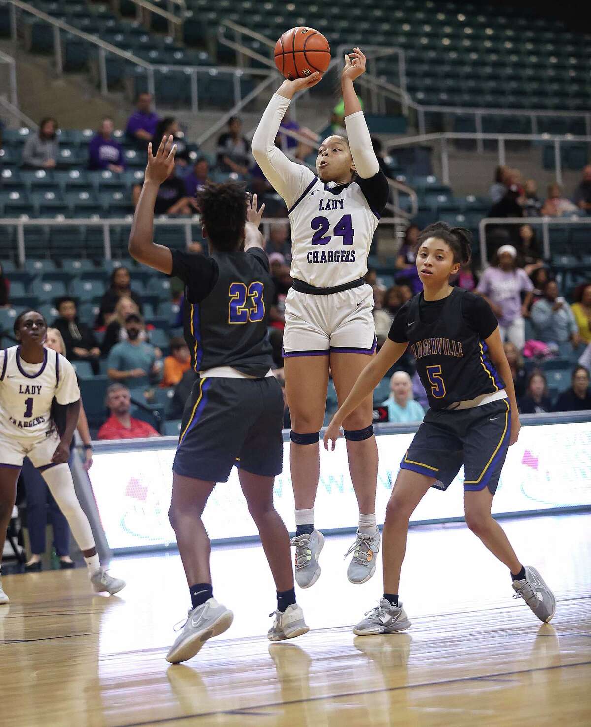 Region III-5A semifinals: Fulshear holds off Pflugerville