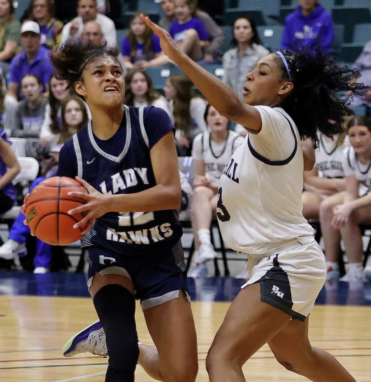 Barbers Hill Eagles fall to Hendrickson Hawks in regional semifinal