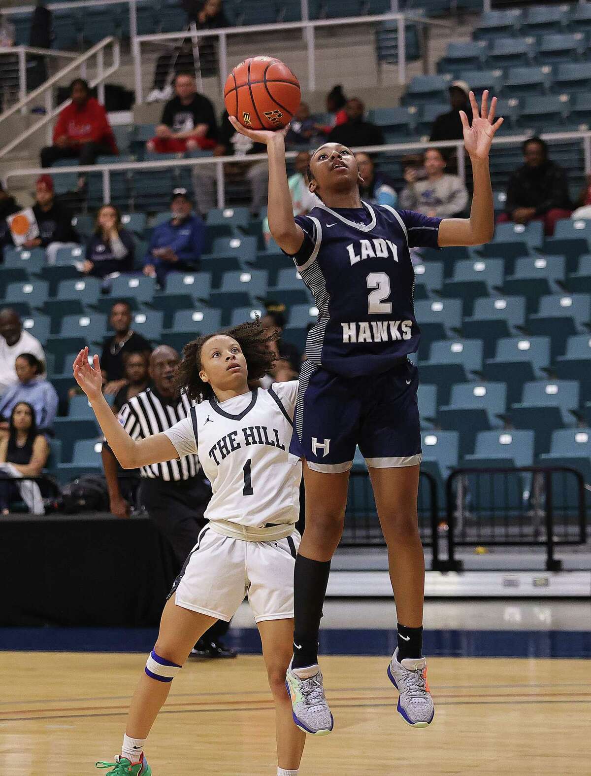 Barbers Hill Eagles fall to Hendrickson Hawks in regional semifinal