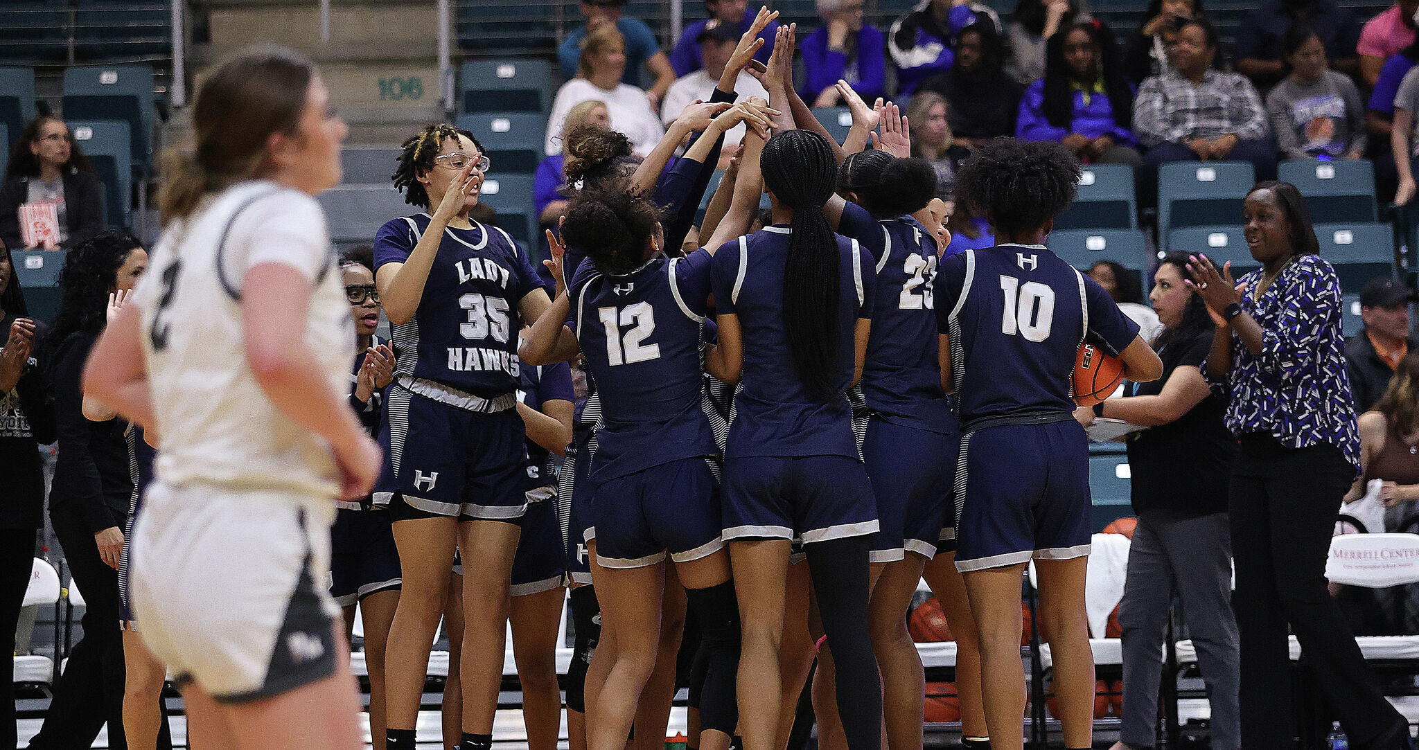 Barbers Hill Eagles fall to Hendrickson Hawks in regional semifinal